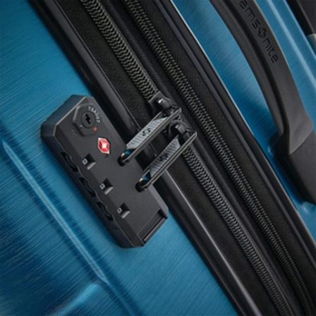 The Samsonite Centric 2 Review: Perfection in a Suitcase? - Suitcase Review